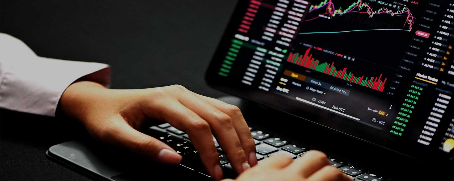 What is the Ideal Home Setup for a Day Trader? | TechaLook